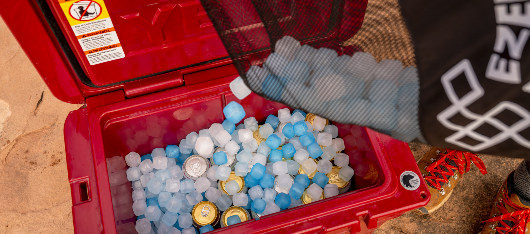 Ezee Freeze USA | World's First Reusable Bag of Ice